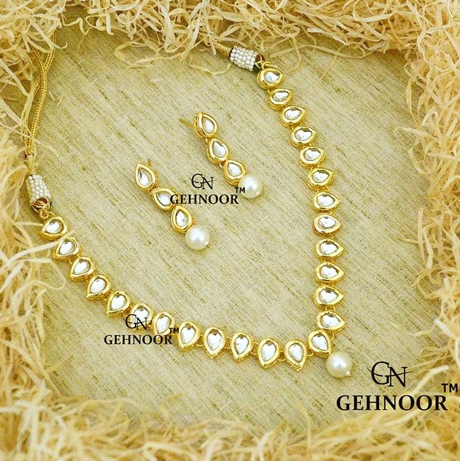 MEHAR NECKLACE